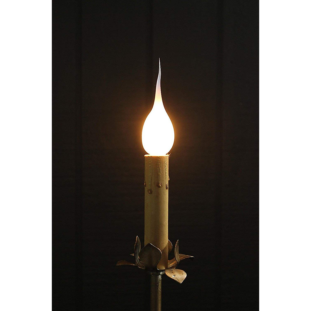 Creative Hobbies 6-Pack, Silicone Dipped Candle Light Bulbs, 7 Watt, Longer Life Country Style, Electric Candle Lamp Replacement Light Bulbs Individually Boxed