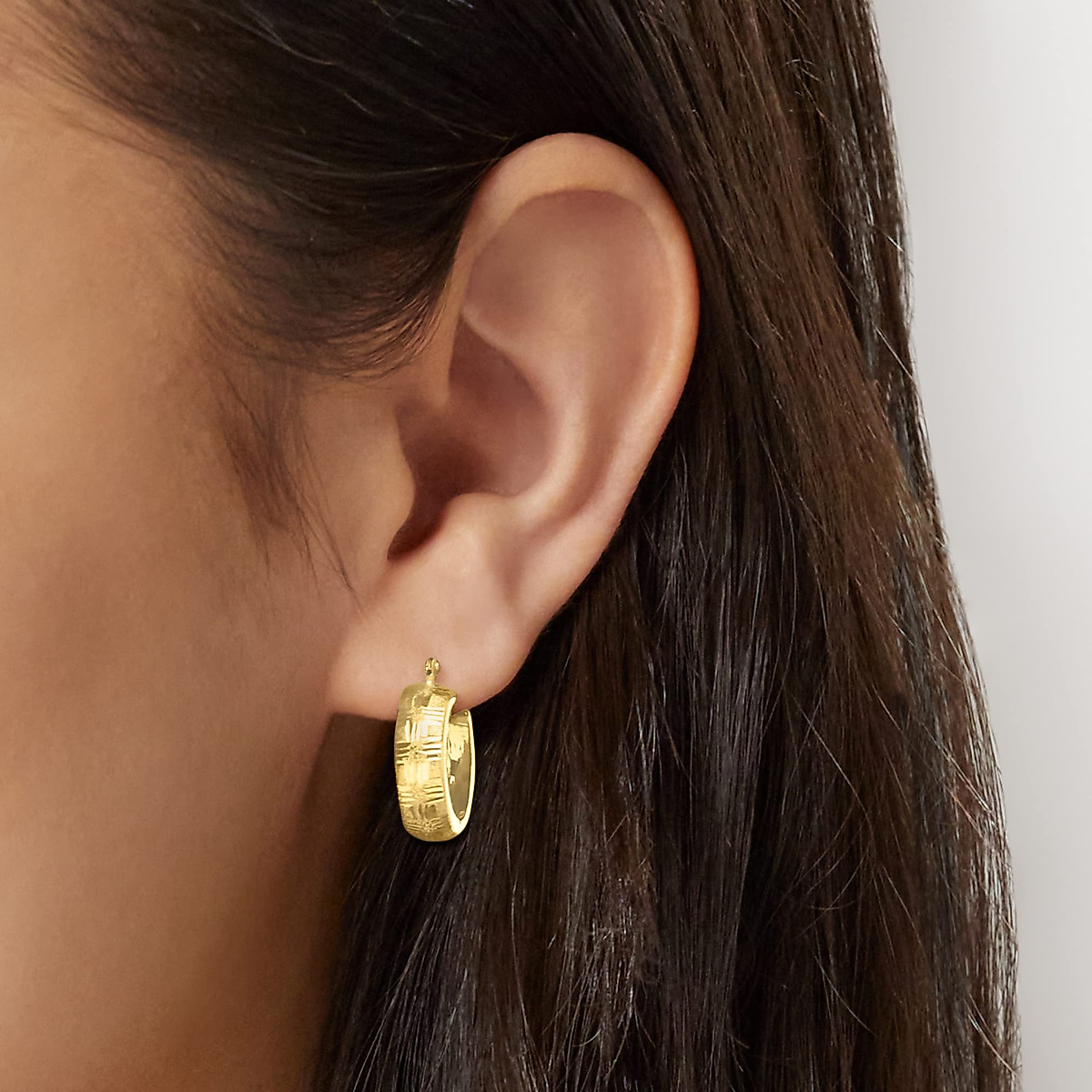 Canaria 10kt Yellow Gold Crosshatch Hoop Earrings