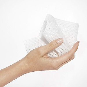 Olay Makeup Remover Wipes Daily Facials Gentle Clean 5-in-1 Water Activated Cleansing Cloths, 33 count (Pack of 1)