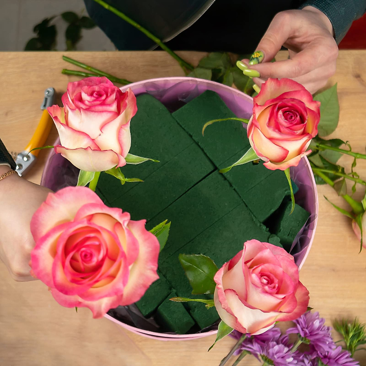 Floral Foam for Fresh and Artificial Flowers, 6 Pcs Wet and Dry Floral Foam Blocks for Wedding, Birthdays and Garden Decorations