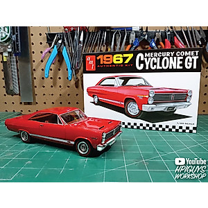 AMT 1967 Mercury Cyclone GT 1:25 Scale Model Kit
