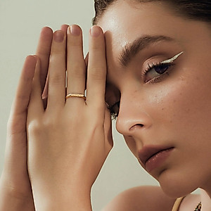 YeGieonr Handmade Flower Signet Ring -Minimalistic Statement Ring with Botanical Engraved- Delicate Personalized Jewelry Gift for Women