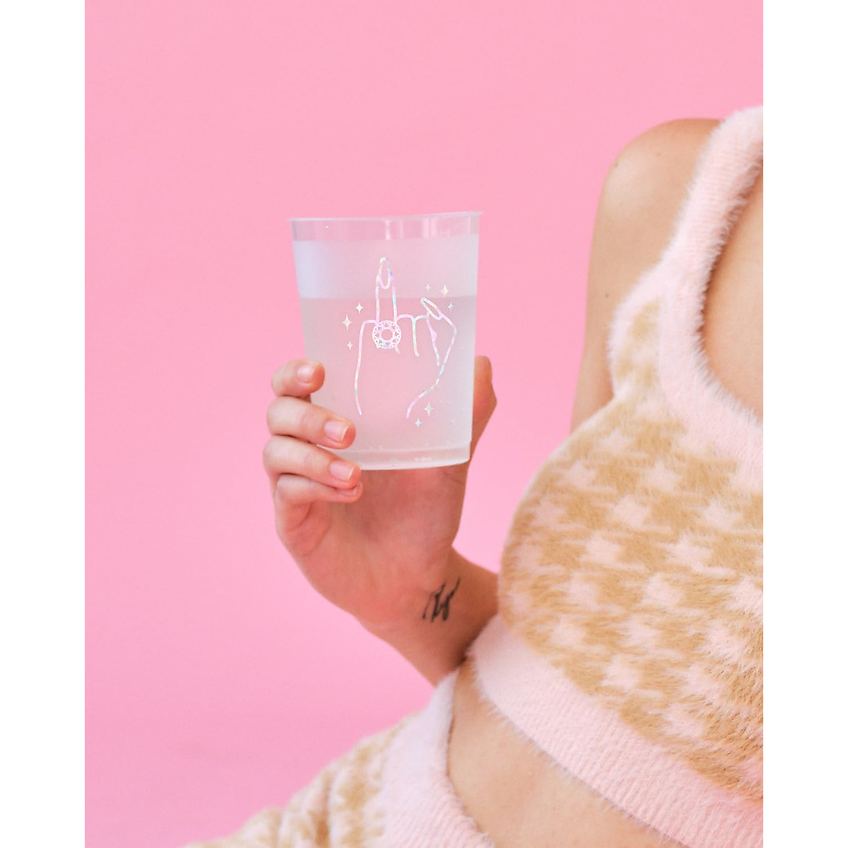 xo, Fetti Bachelorette Party Ring Finger Reusable Cups - 16 Frost Flex Cups | Bach Party Drinkware, Cute Bridal Shower Supplies, Engagement Reusable Cups, Bride To Be Decorations, Bridesmaids Favors