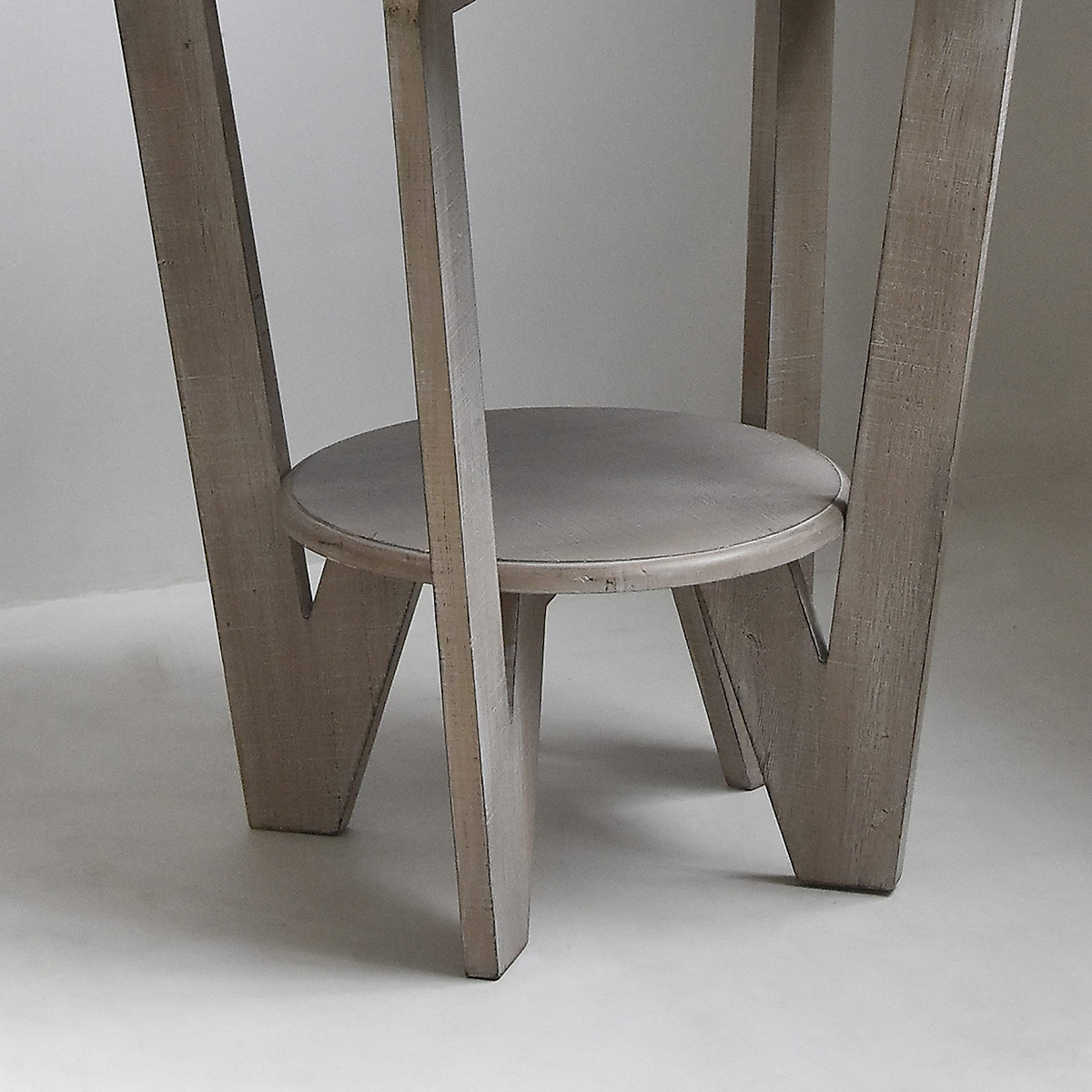 LONYKE Round Farmhouse End Table with Storage Shelf，French Country Grey Accent Table, Dinning or Living Room, Small Spaces, Modern, Vintage Grey Finish