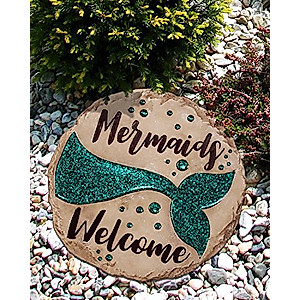 Spoontiques - Garden Décor - Welcome Friends Stepping Stone - Decorative Stone for Garden