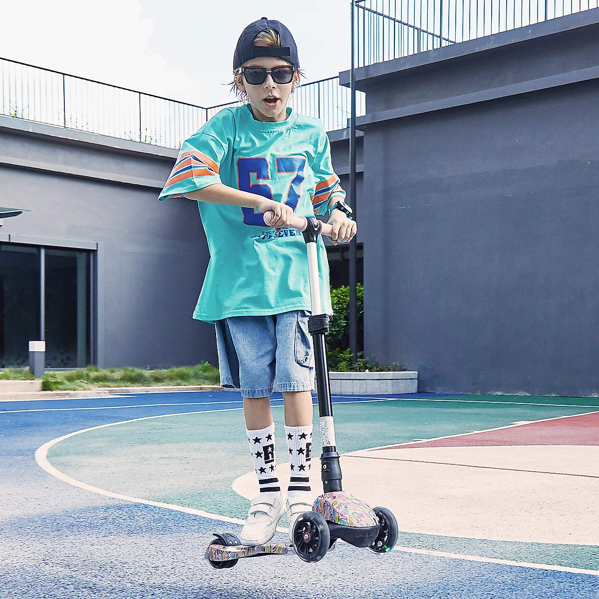 WeSkate Kids Scooter, 3 Wheel Scooter for Kids with Foldable Adjustable Height, Learn to Steer with PU LED Flashing Wheels for Child Age 3-12