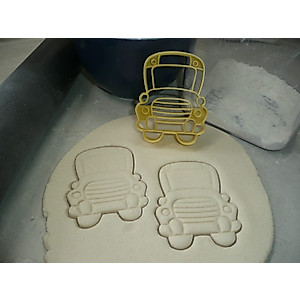 SCHOOL BUS FRONT VIEW CARTOON STYLE DETAILED COOKIE CUTTER MADE IN USA PR4959