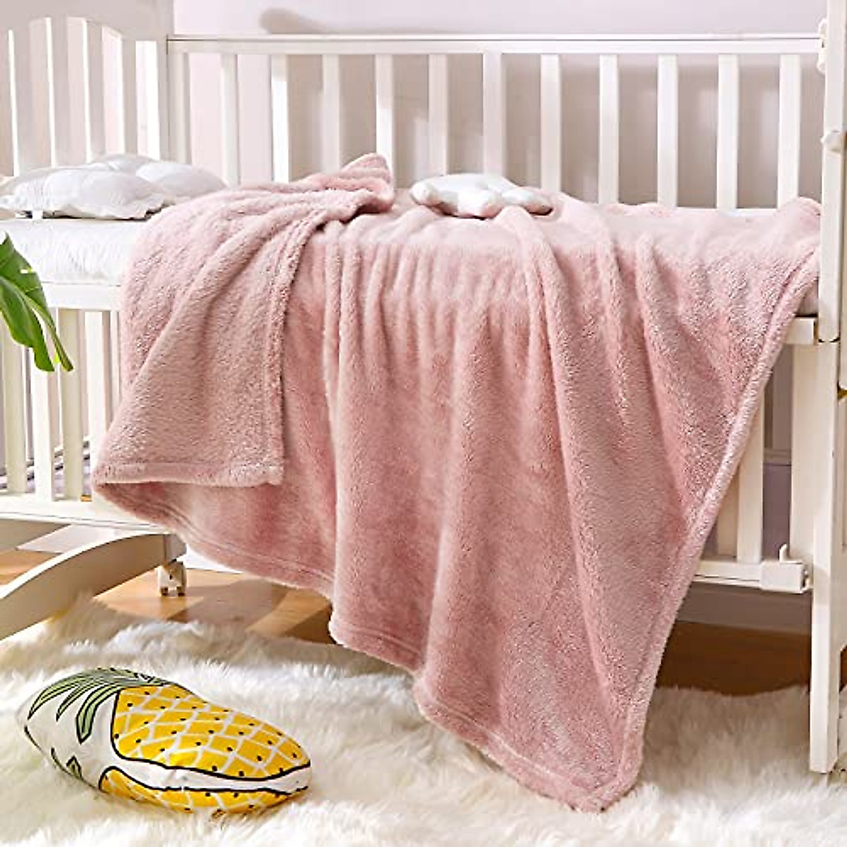Exclusivo Mezcla Plush Fuzzy Fleece Throw Blanket, Super Soft, Fluffy and Warm Blankets for Couch, Bed, All Season Use (30x40 Inches, Dusty Pink)