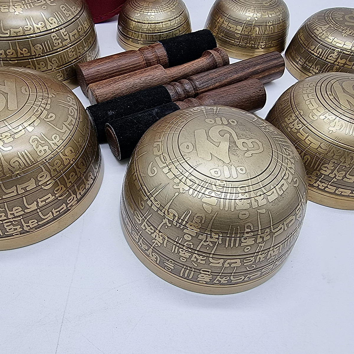 Khusi Tibetan singing bowls chakra sets, hand carved buddha mantra and symbol, sets of seven divine sound bowl.