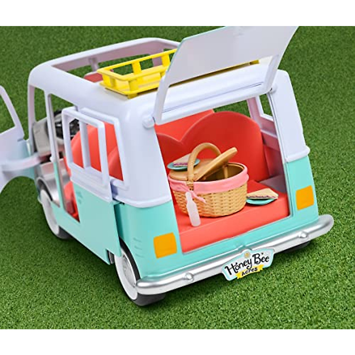 Sunny Days Entertainment Honey Bee Acres Around Town Van - 14 Accessory Pieces