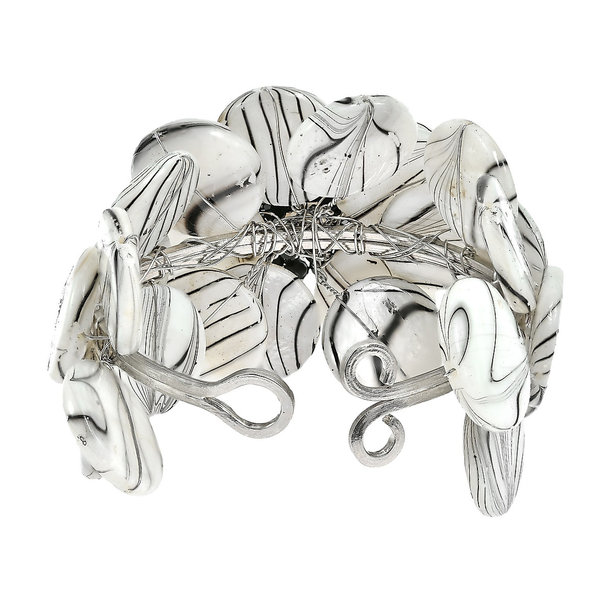 AeraVida Zebra Painted Mother of Pearl Shell Cluster Flower Cuff Bracelet | Adjustable Cuff Bracelet for Women | Floral Cuff Bracelet | Black and White Cuff Bracelet