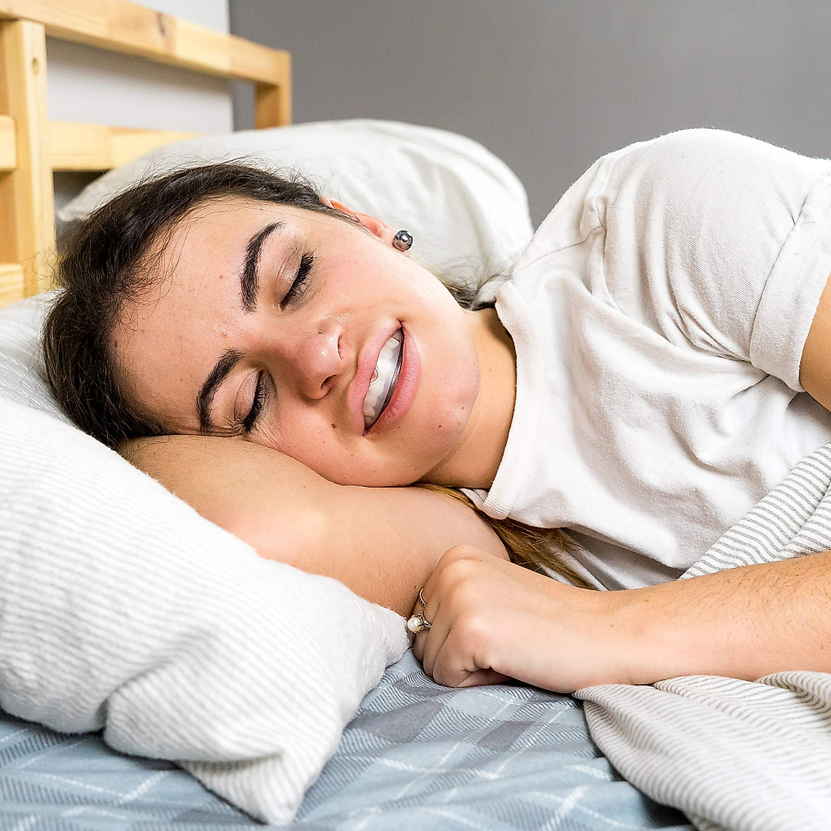 Moldable Mouth Guards - 4 Pack - Custom Fit - Easy to Uses - Dental Guard - Prevents Teeth Grinding and Bruxism - Eliminate Jaw Clenching - Personal Mouthpiece