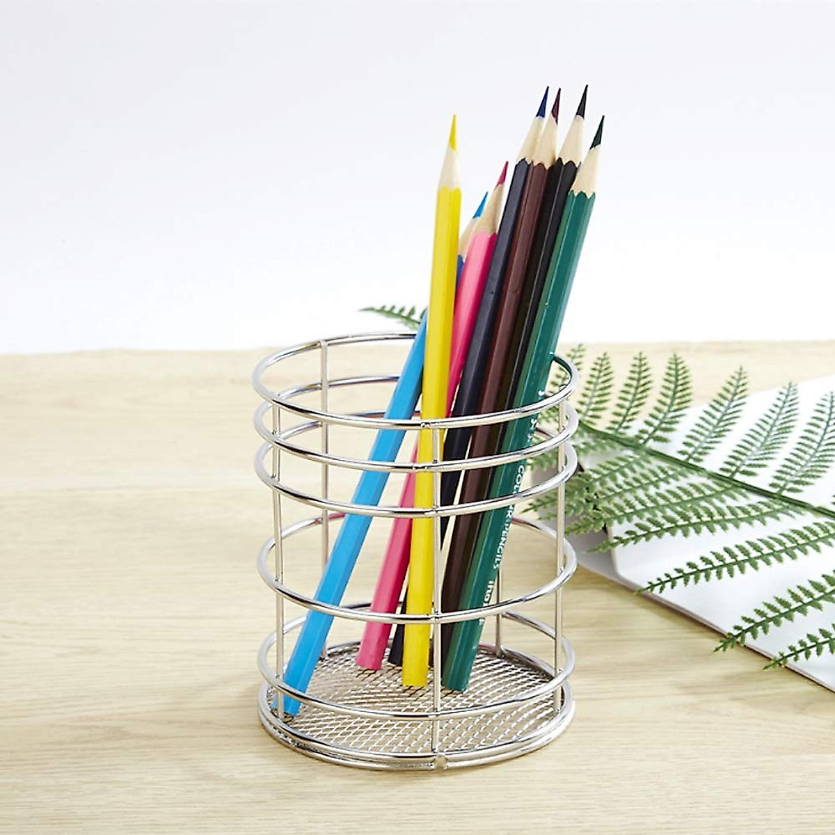 AUNMAS Desktop Pencil Holder, Stainless Steel Hollow Round Makeup Cup Basket Chopsticks Storage Stand Knife Forks Holder Organizer Container, Multifunctional Household Tool, Sliver