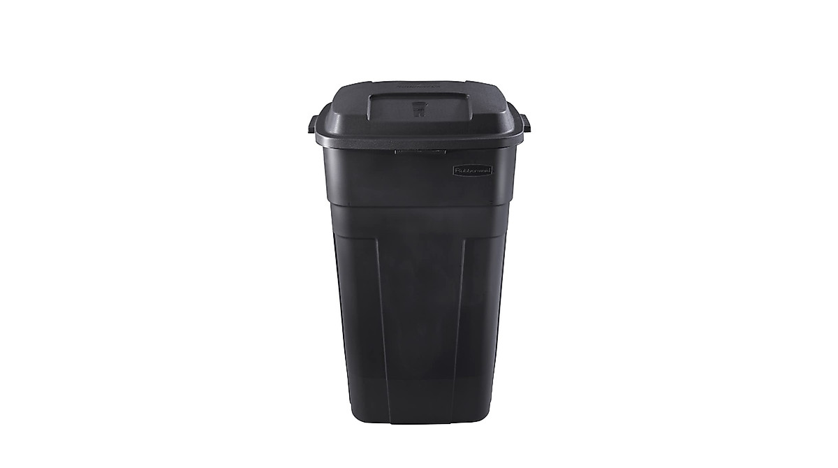 Rubbermaid Roughneck 34-Gallon Wheeled Outdoor Trash Can
