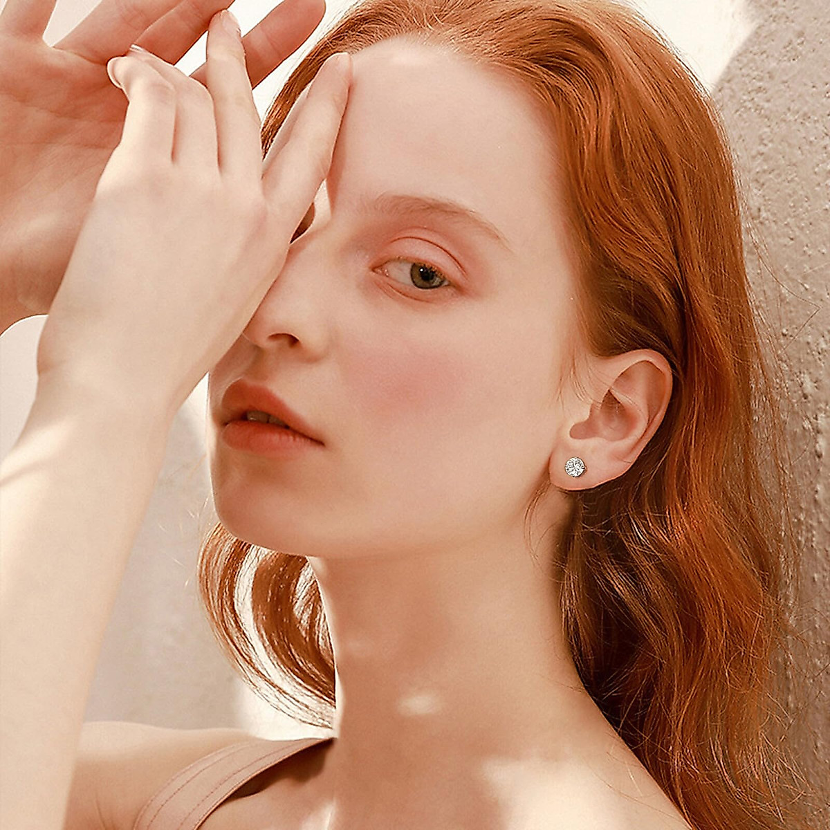 SMILEST 0.6ct Moissanite Stud Earrings for Women Men, Round D Color VVS1 Clarity Moissanite Diamond Earrings 18K White Gold Vermeil 925 Sterling Silver 4 Prong Solitaire Moissanite Earrings for Women