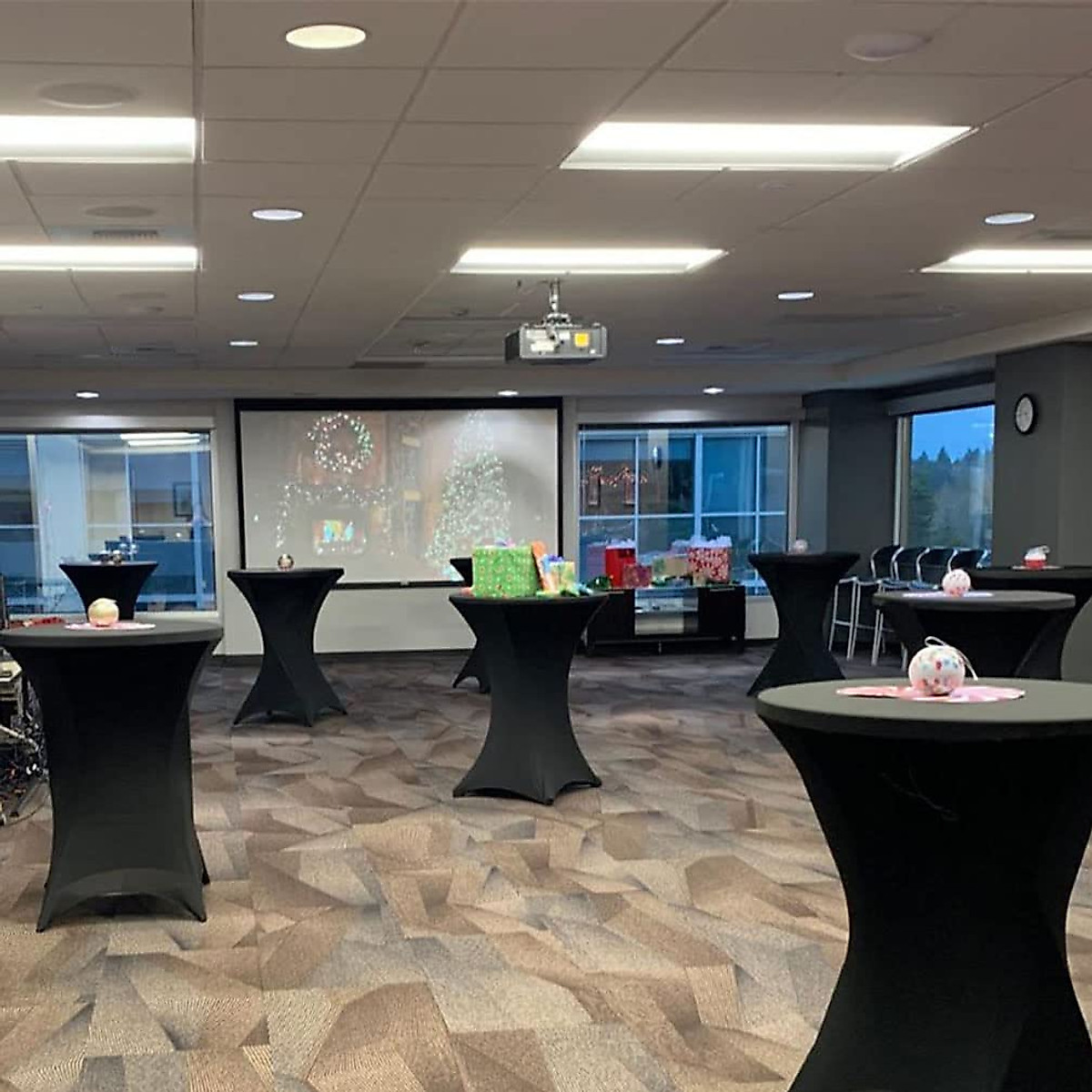 Tina's 2 Pack 36x43 Inch Highboy Spandex Cocktail Table Covers Black, Cocktail Table Spandex Covers, Fitted Stretch Cocktail Table Tablecloth for Round Tables (2PC 36X43 Black)