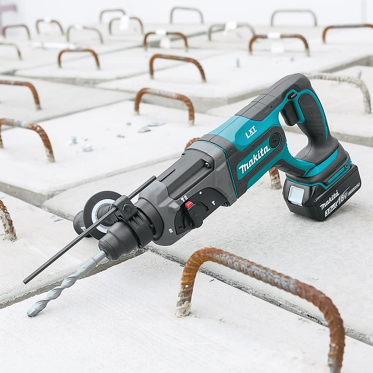 SDS-PLUS 18V LTX Chipping Punch (Product only) - MAKITA DHR241Z