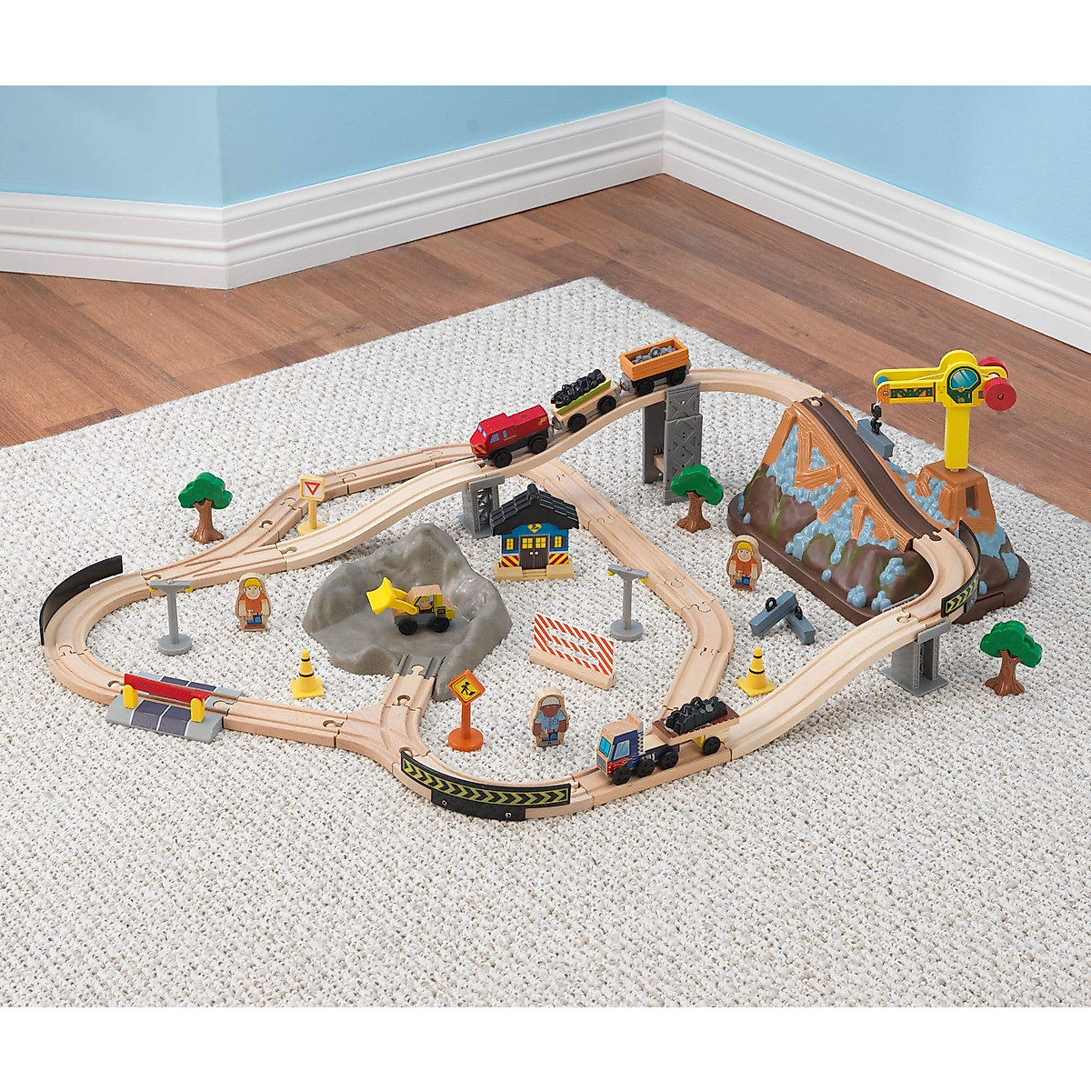 KidKraft Bucket Top Construction Wooden Train Set with Bulldozer, Working Crane, Tracks, Storage and 61 Play Pieces, Gift for Ages 3+