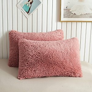 XeGe Faux Fur Throw Pillow Cases, Plush Shaggy Ultra Soft Pillow Covers, Fluffy Crystal Velvet Decorative Pillowcases, Furry Fuzzy Pillow Shams Zipper Closure, Set of 2(Standard, Old Pink)