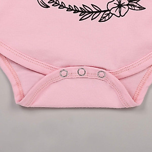 ZOELNIC Newborn Baby Girl Outfits New To The Crew Letter Print Romper+Floral Pants+Hat+Headband+Gloves 5PCS Clothes Set (Light Pink,Newborn)