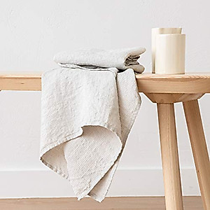 LinenMe Washed Waffle Linen Hand Towels, 20 in x 28 in, Silver