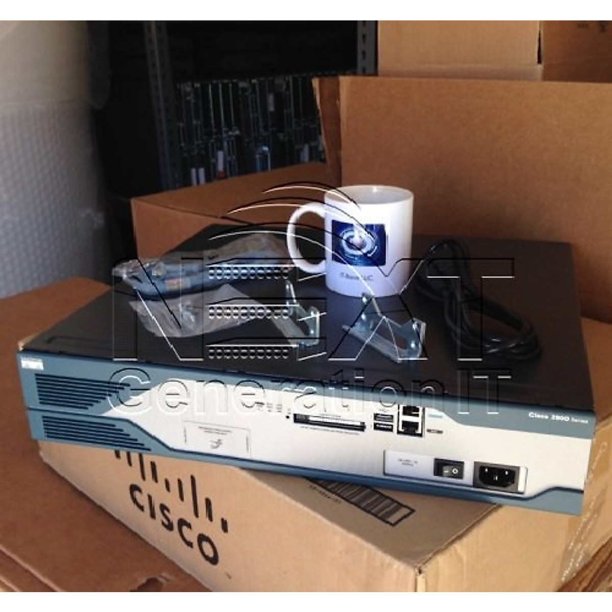 CISCO2821 Cisco 2821 Integrated Services Router w/iOS 15.1(4) M 512D/256F CME 8.6 (Renewed)