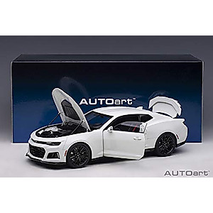AUTOart 1/18 Model Car of Chevy Camaro ZL1 Summit White 71206