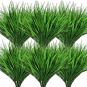 Sunm Boutique Artificial Outdoor Plants, 8 Bundles Fake Plastic Wheat Grass, Faux Plastic Greenery Shrubs for Indoor Outdoor Garden Office Window Box Veranda Centerpiece Floral Wedding Decor