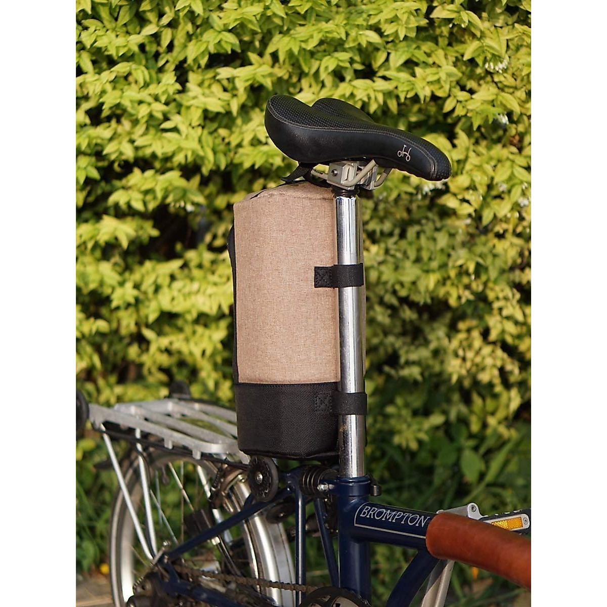 Vincita Nova Saddle Bag Bicycle Strap-on Seat Pack Bag for Folding Bike - Spacious Saddle Bag, Designed to Fit Under The Seat of Your Folding Bike,Complete with Wide Zipper Opening Panel (Black)