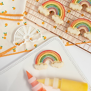 Rainbow cookie cutter, 1 piece - Bakerlogy