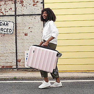 GinzaTravel 3-Piece Luggage Set with TSA Locks, Expandable, and Friction-Resistant in Light pink - Includes 20", 24" & 28" Spinner Suitcases