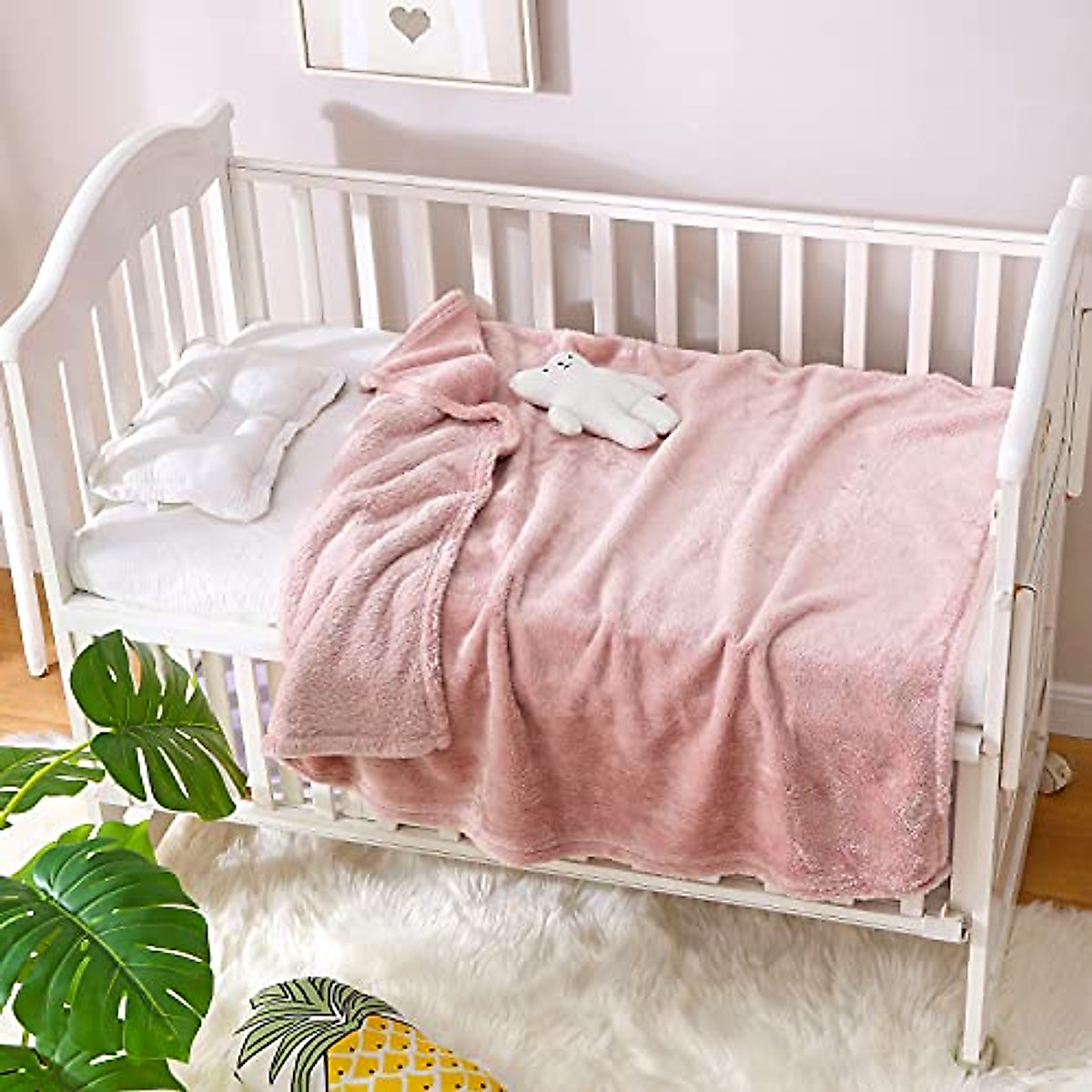 Exclusivo Mezcla Plush Fuzzy Fleece Throw Blanket, Super Soft, Fluffy and Warm Blankets for Couch, Bed, All Season Use (30x40 Inches, Dusty Pink)