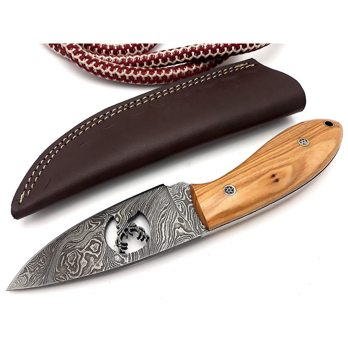 Nooraki REG- 61 Handmade Damascus Hunting knife 8.5 inches Full Tang Stag Head on Blade with Leather Sheath