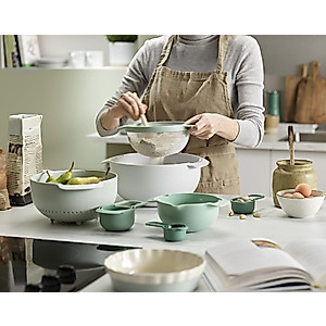 Joseph Joseph Nest 9 Plus, 9 Piece Compact Food Preparation Set with Mixing Bowls, Measuring cups, Sieve and Colander, Editions Range, Polypropylene, Stainless steel, Sage Green