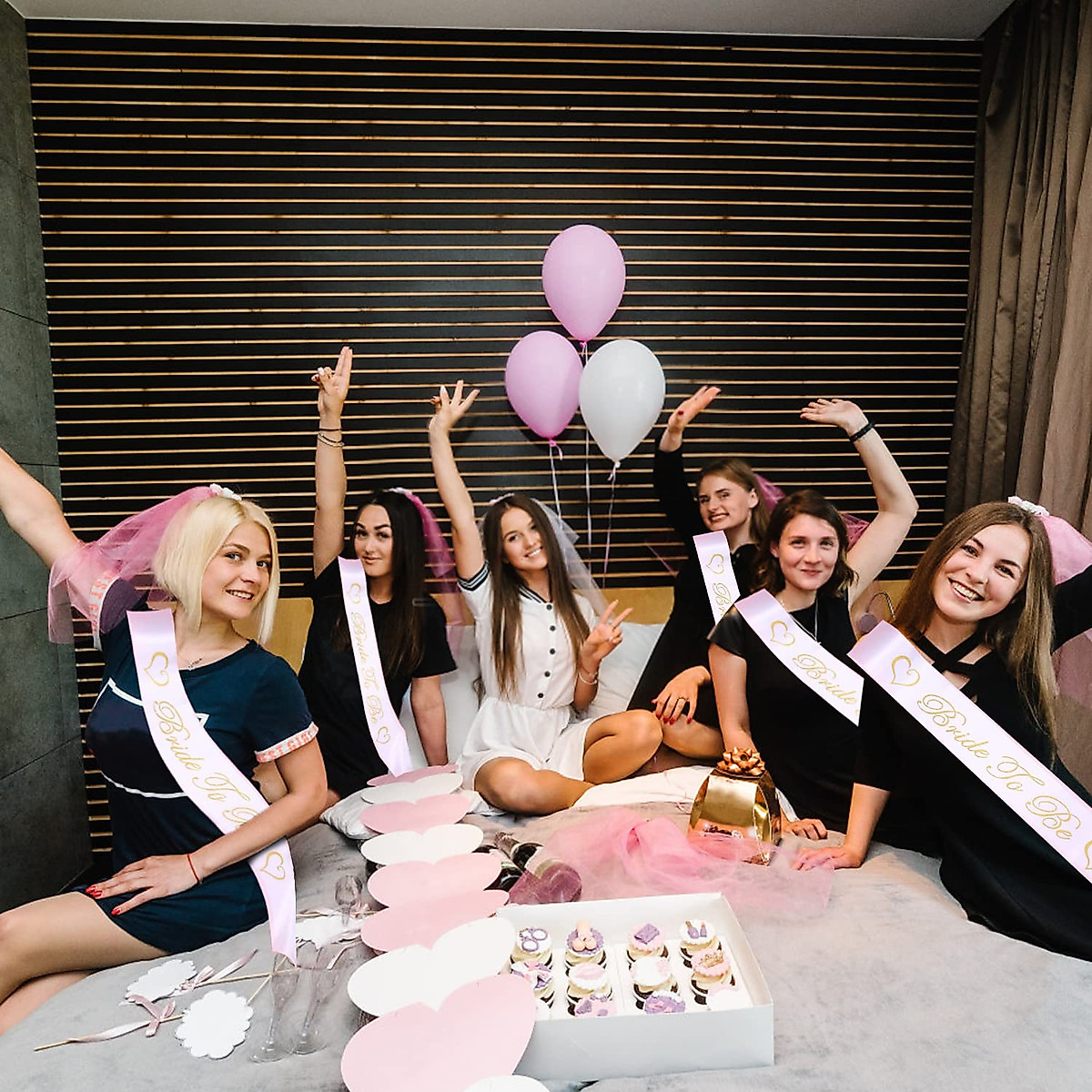 CCINEE Bridal Veil,Women's Simple Tulle Short Wedding Veil for Wedding Hens Party Bachelorette Party Decorations Bride To Be Gift(White Veil+White Sash)