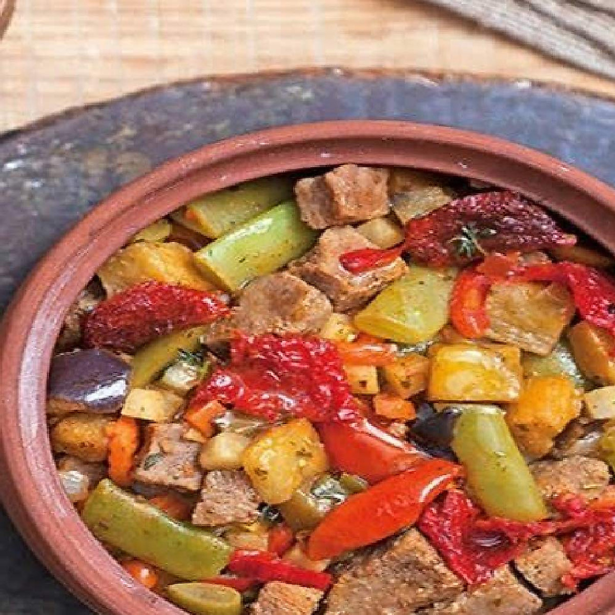 Handmade Clay Pan for Cooking, Glazed Terracotta Pot, Earthenware Cookware, Mexican Cazuela for Oven Cooking, Round, 11.8 in