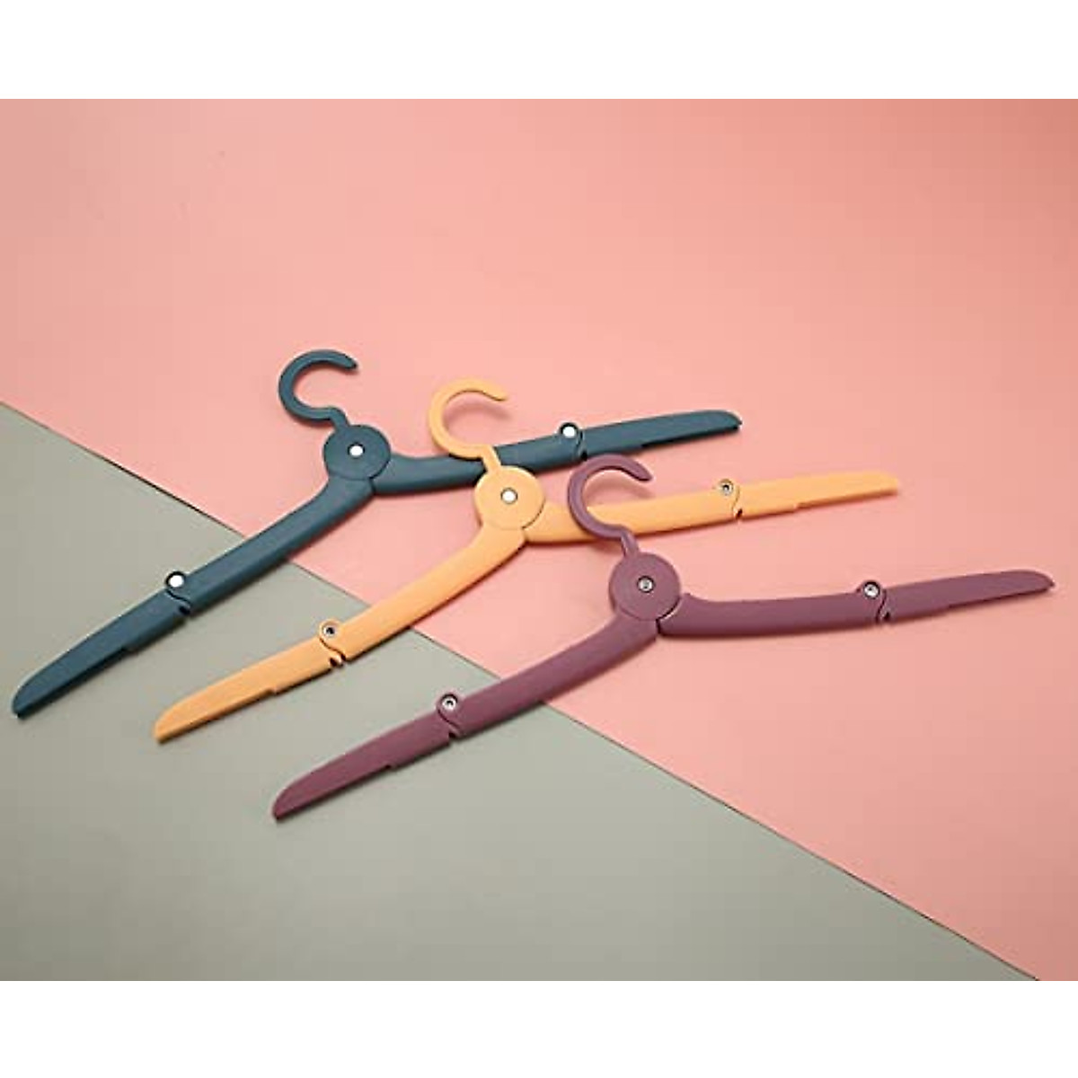 Travel Folding Hangers (3pcs), Portable Folding Clothes Hangers, Save Space and Easy to Carry
