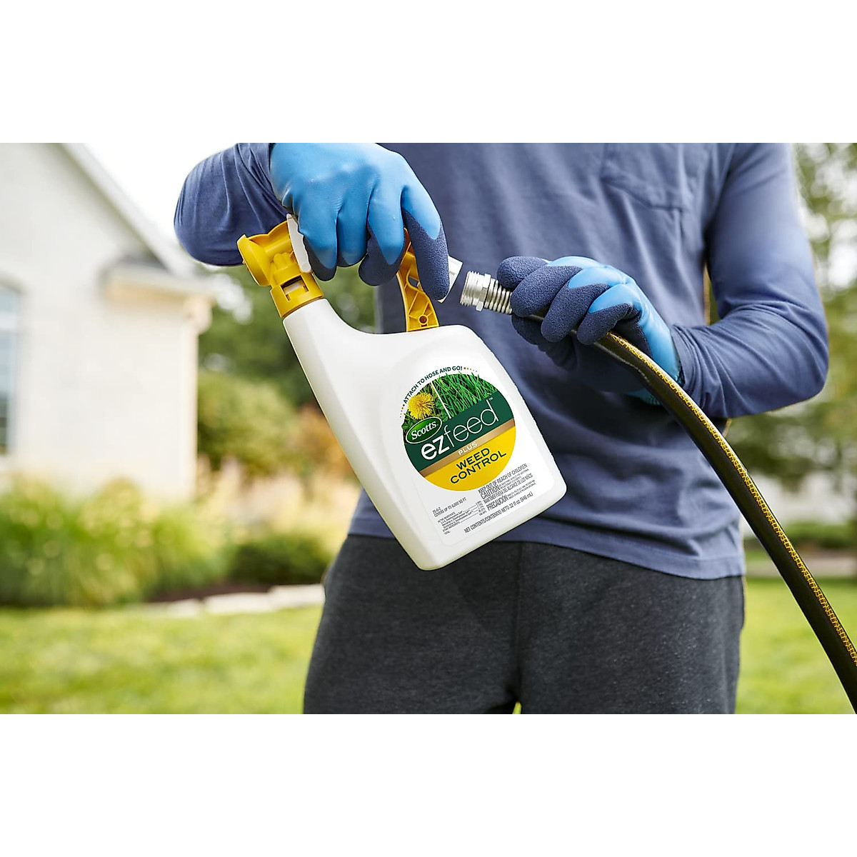 Scotts EZ Feed Plus Weed Control: Use on Northern and Southern Lawns, Fertilizes, Kills Clover, Dandelion, Ground Ivy, 32 oz.