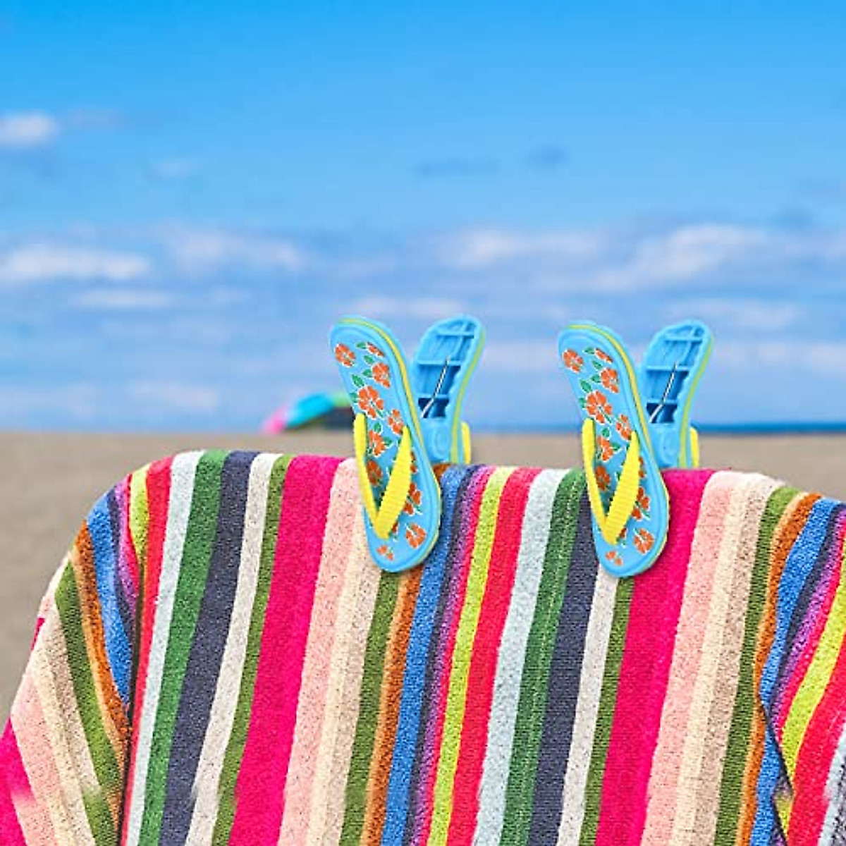 Beach Towel Clips, 1PCS Portable Towel Clips, Flip Flop Windproof Clips Clothespins Peg Clamps Chip Clips, Secure Clips for Beach Chairs Sunbeds or Pool Lounges