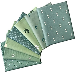 Qililandiy 7 Pcs Fat Quarters Fabric Bundles Quilting Fabric Bundle Patchwork for Sewing Quilting and Crafting (Green)