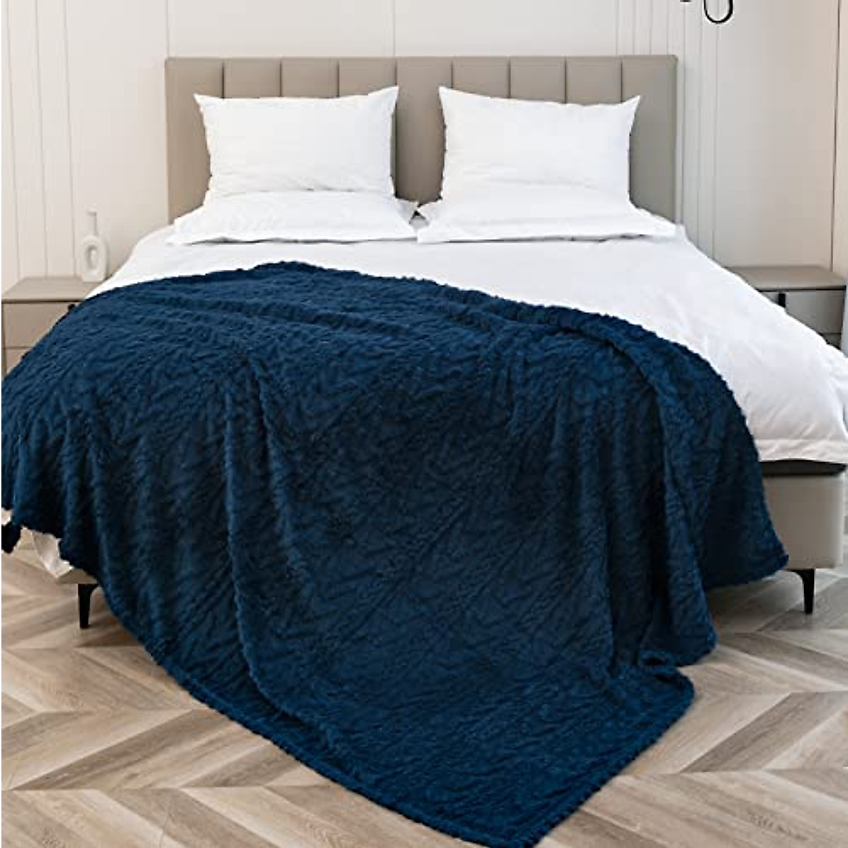 Soft Fleece Twin Blanket, Cozy Fuzzy Microfiber Comfy Sherpa Throw for Bed Sofa Couch and Travel, Navy, 60x80 Inches