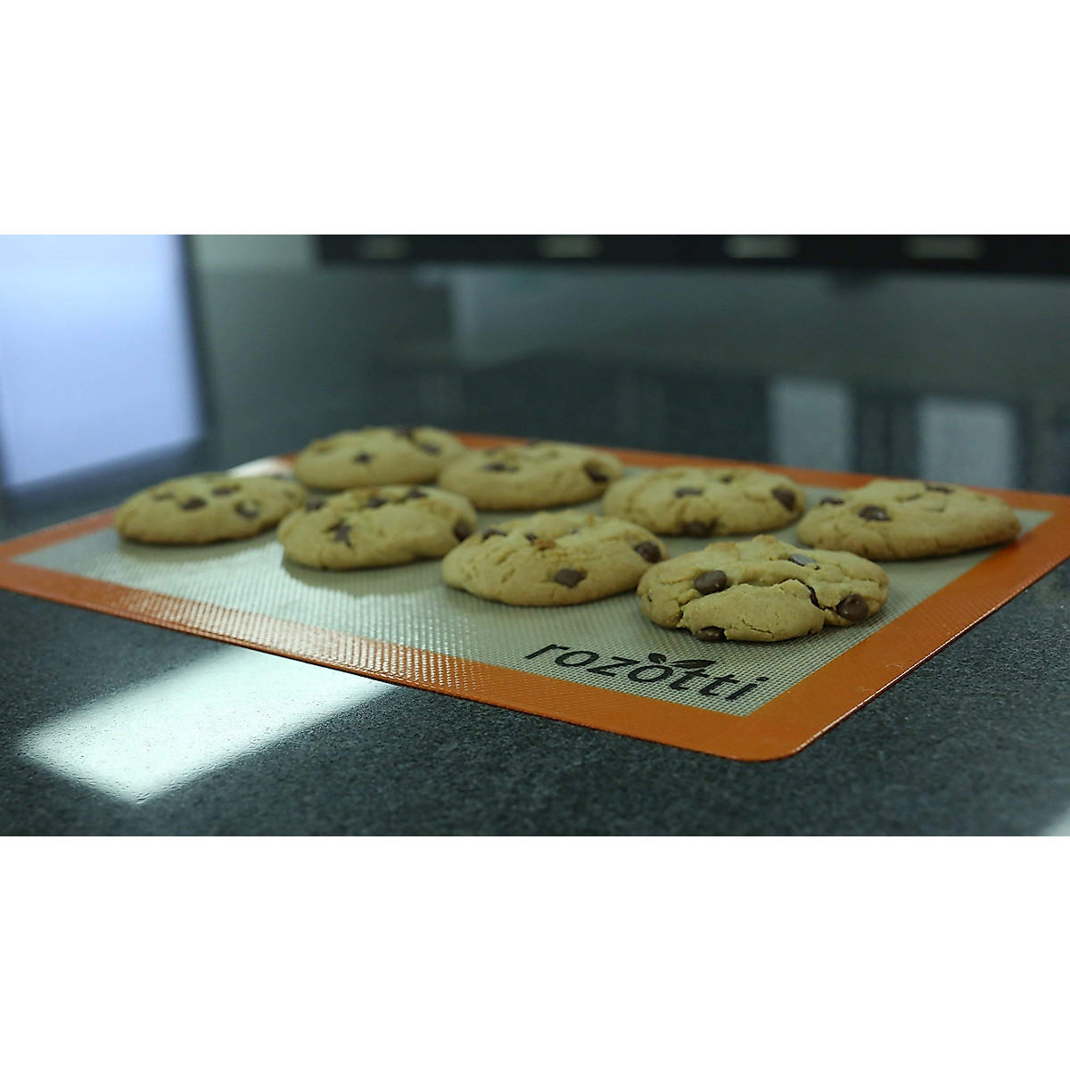 ERNITERTY Rozotti Silicone Baking Mat Bundle (6-Piece Set) 2 Half Sheets Silicone Baking Mat and 2 Quarter Sheets Silicone Baking Mat, Silicone Baking Brush, Silicone Baking Spatula, Orange