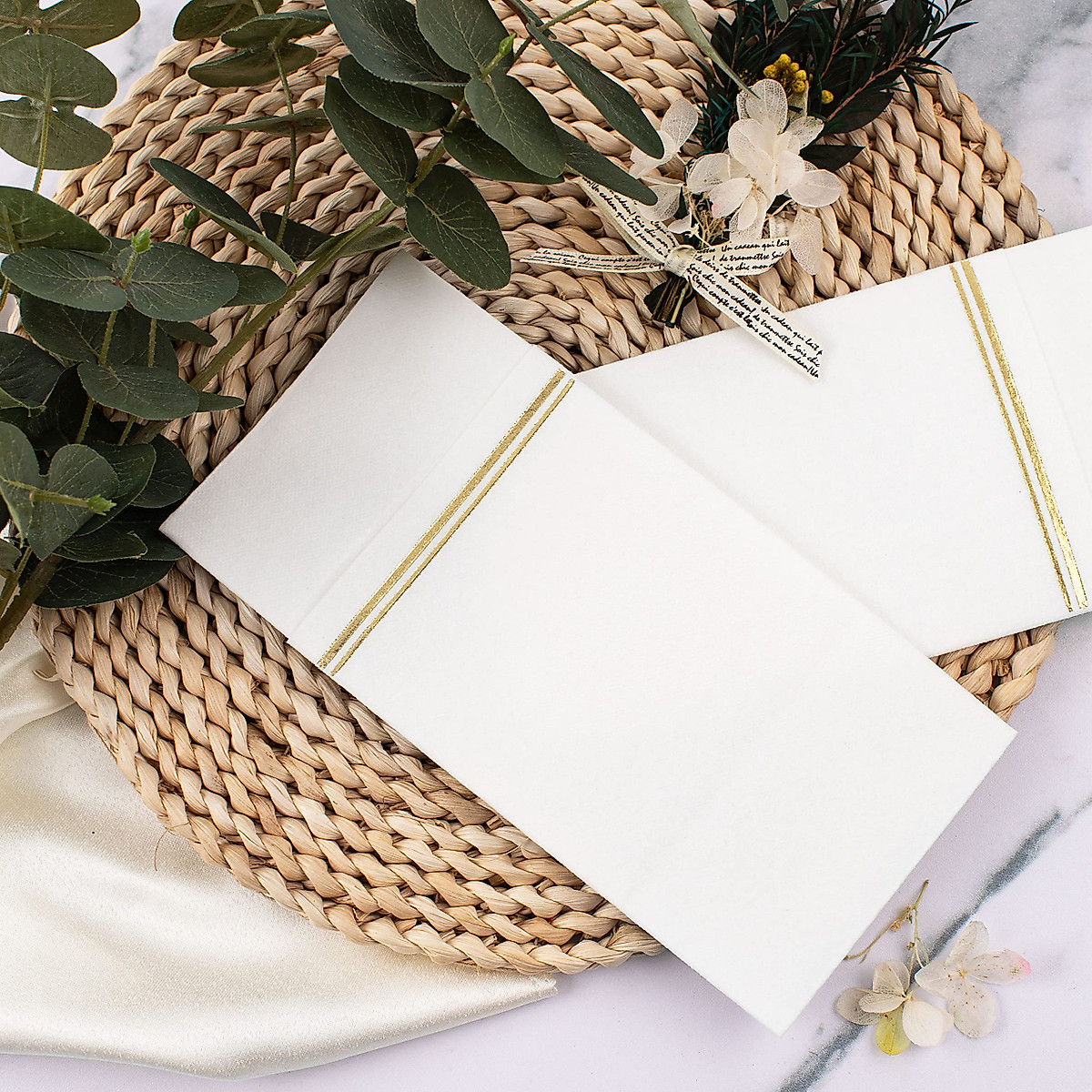 Nervure 100PCS Gold Paper Napkins with Built-in Flatware Pocket - White and Gold Prefolded Cloth Like Disposable Napkins - Heavy-duty Linen-Feel Dinner Napkins for Party & Wedding & Dinner