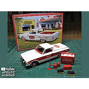 AMT 1960 Ford Ranchero w/Coke Chest (Coca-Cola) 2T 1/25th Scale Model Kit, White (AMT1189M)