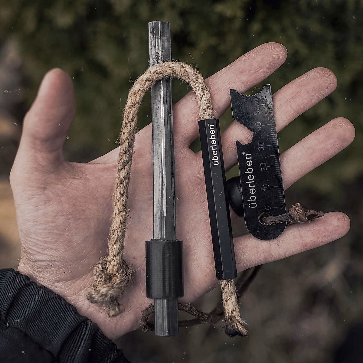 Überleben Hexå Original Ferro Rod Fire Starter for Survival – Up to 20,000 Strikes, 6" Long, 1/2" Thick Hexagon Fire Steel with Striker and Lanyard – Waterproof Flint and Steel for Camping