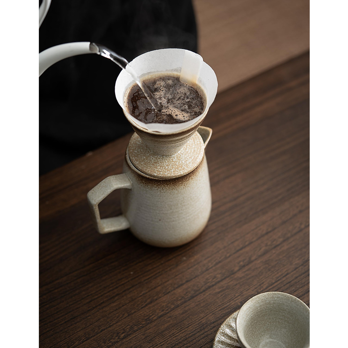 HYAXGM Pour Over Coffee Maker,Ceramic Coffee Maker With 100 pcs V60 Paper Filter，16oz/480ml Pour Over Coffee Dripper (Off White)