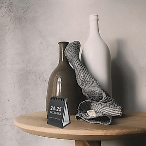 MAGICLULU Desktop Calendar Two Year Monthly Planner 2024-2025 Small 2024 January to 2025 June Daily Calendar Planner Freestanding Wire- Bound Table Calendar for Home Office