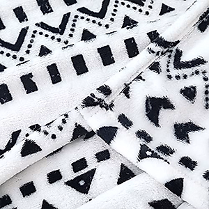 Vessia Oversized Flannel Fleece Plush Blanket Throw Size(50"x70") - Black and White Boho Geometric Pattern Blanket - Soft Cozy Lightweight Microfiber Blanket for All Seasons