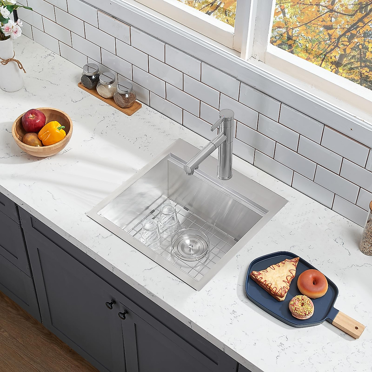 Black Farmhouse Sink, Stainless Steel Apron-Front Farm Sink, Single Bowl 33 Inch Farmhouse Kitchen Sink Workstation With Accessories