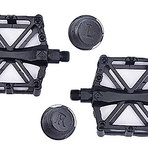 Free-fly Bicycle Pedal - Aluminum Bearing Bike Pedals with 16 Anti-Skid Pins - Lightweight Platform Pedals - Universal 9/16" Bike Pedal for Mountain BMX MTB Road Bike (White)